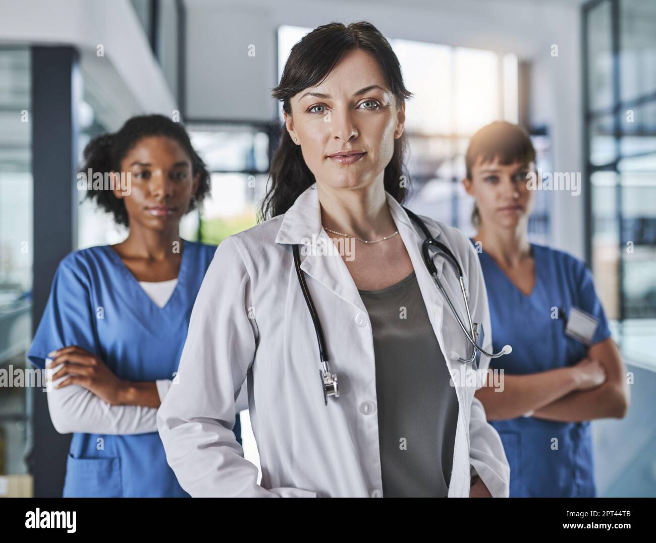 Field hospital team hi-res stock photography and images - Alamy