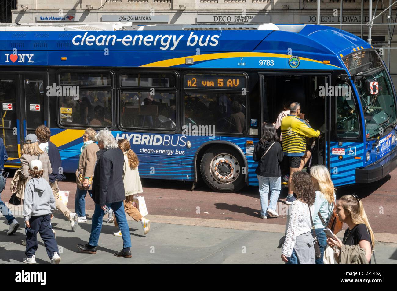 Bus new york city 2023 hi-res stock photography and images - Alamy