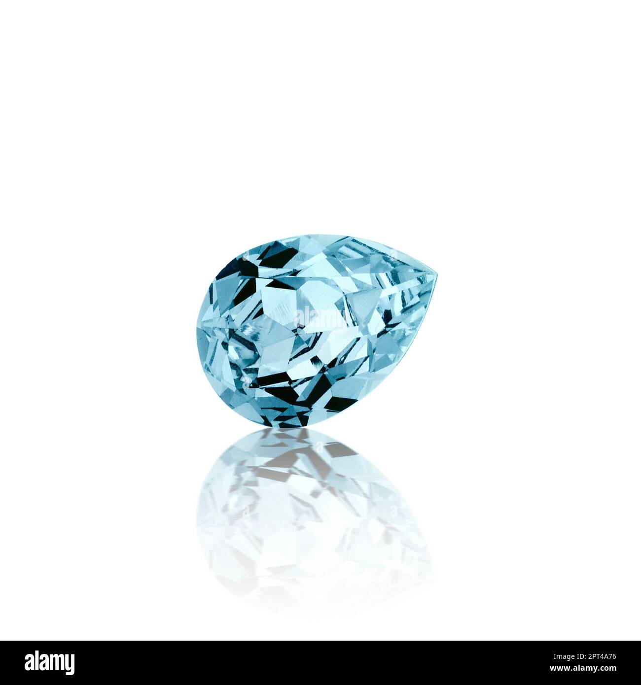 Faceted blue sapphire gemstones hi-res stock photography and images - Alamy