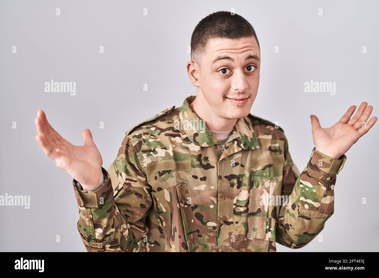 Military person confused hi-res stock photography and images - Alamy