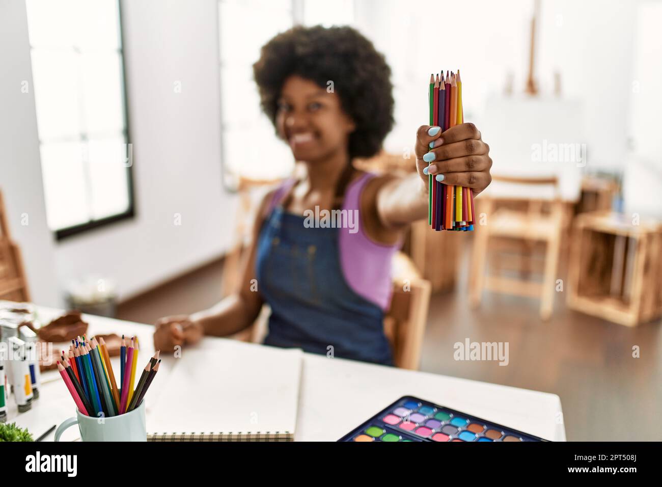 African pencil drawing canvas hi-res stock photography and images - Alamy