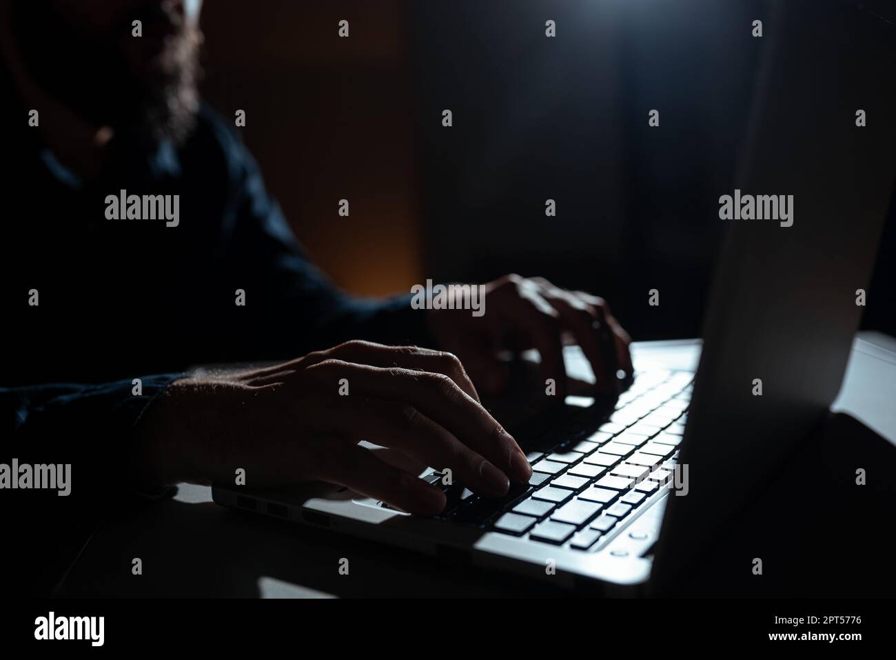 Businesswoman Typing Recent Updates On Lap Top Keyboard On Desk Stock ...