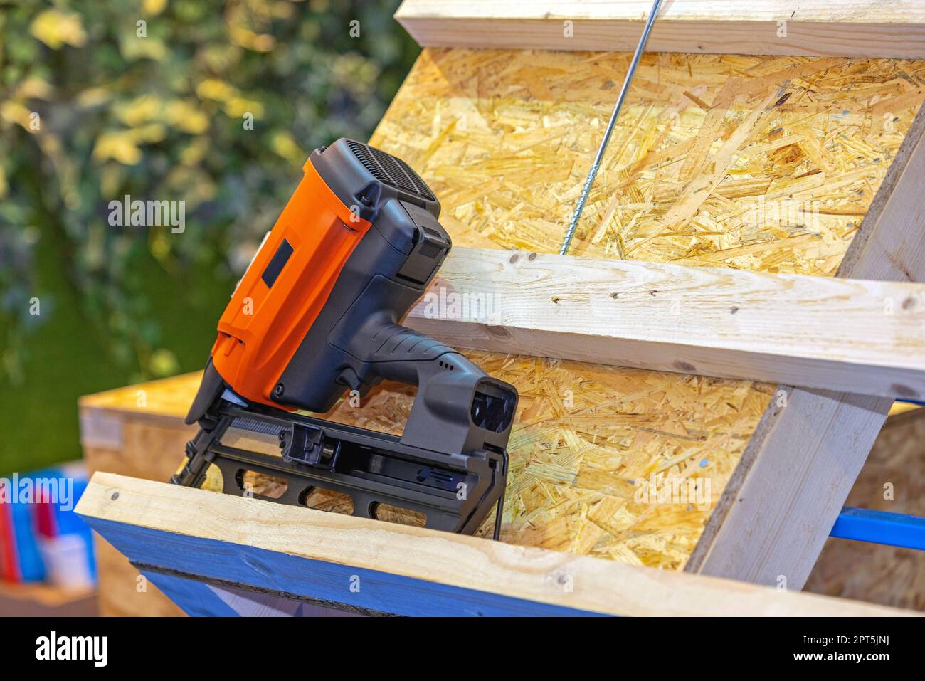 Cordless nail gun hi-res stock photography and images - Alamy