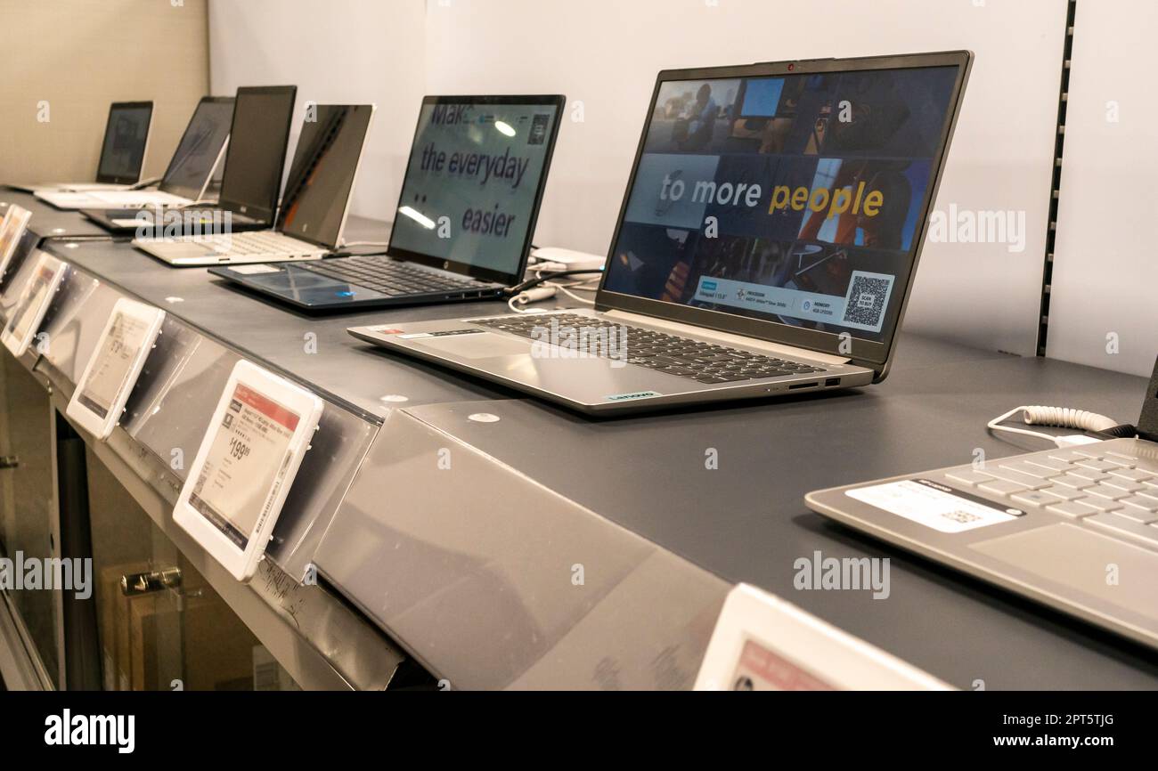 Dropped laptop hi-res stock photography and images - Alamy