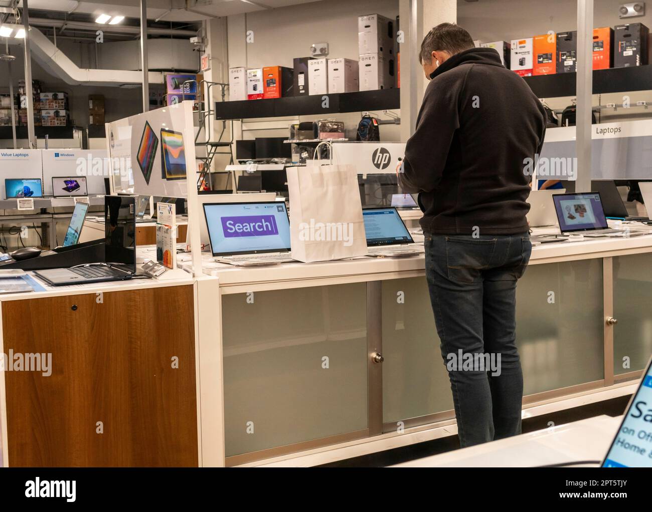 Shopping for laptops at best buy store hi-res stock photography and ...