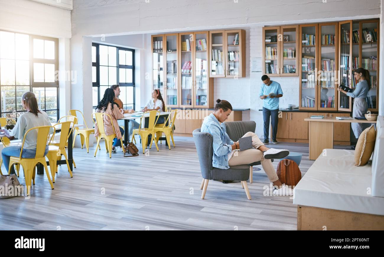 College students design studio hi-res stock photography and images - Alamy