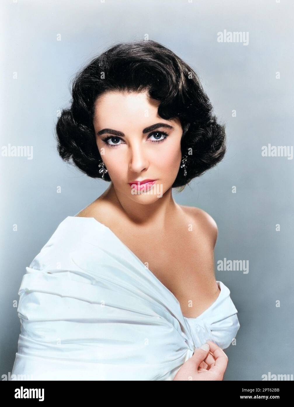 A colorized publicity photo of Elizabeth Taylor, 1950s Stock Photo - Alamy