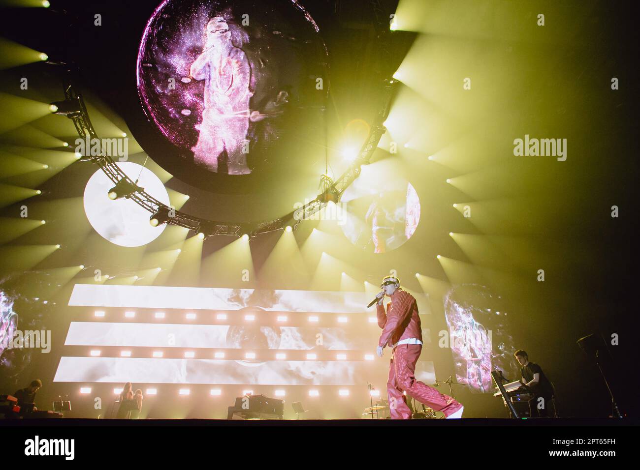 Lazza rapper hi-res stock photography and images - Alamy