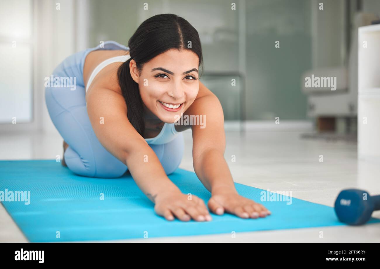 Gentle pose hi-res stock photography and images - Alamy