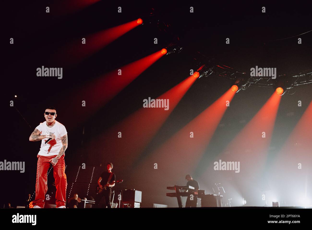 Lazza rapperc italiano hi-res stock photography and images - Alamy