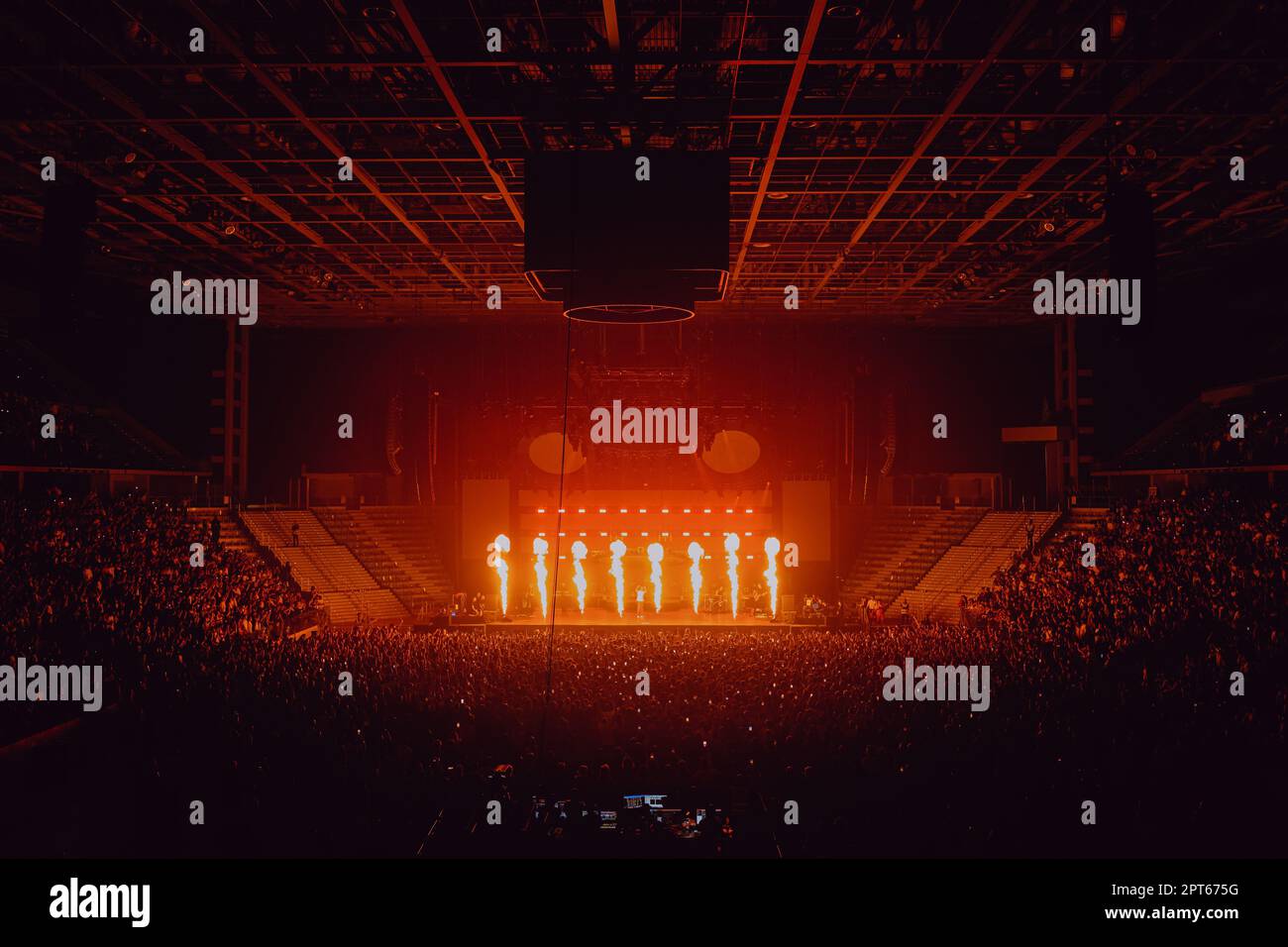 Lazza rapperc italiano hi-res stock photography and images - Alamy