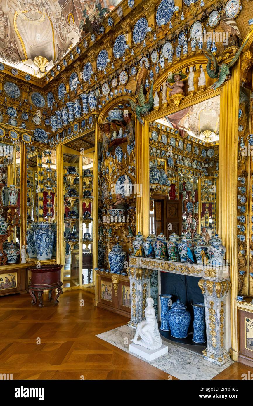 Porcelain Cabinet in the Old Palace, Charlottenburg Palace, Berlin ...