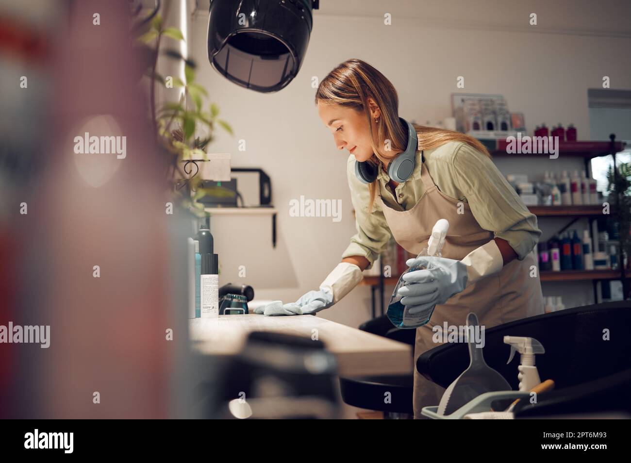 Salon skills hi-res stock photography and images - Alamy