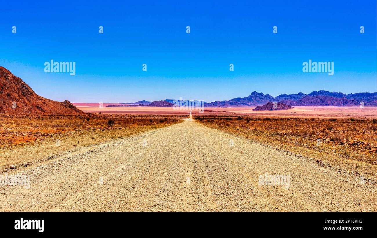 Barren desert road hi-res stock photography and images - Alamy