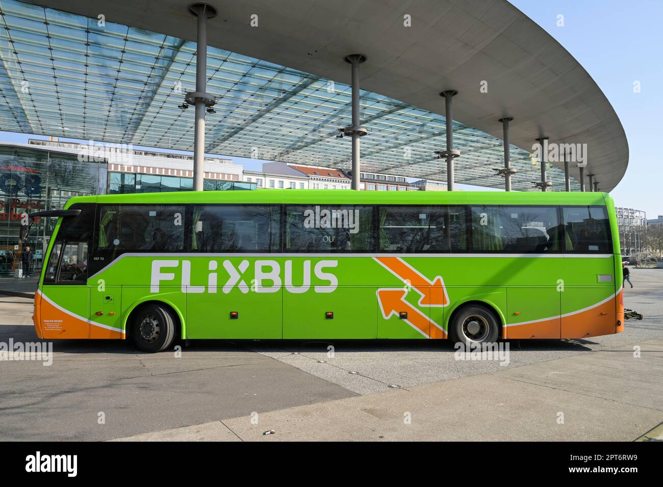 Flixbus station hi-res stock photography and images - Alamy
