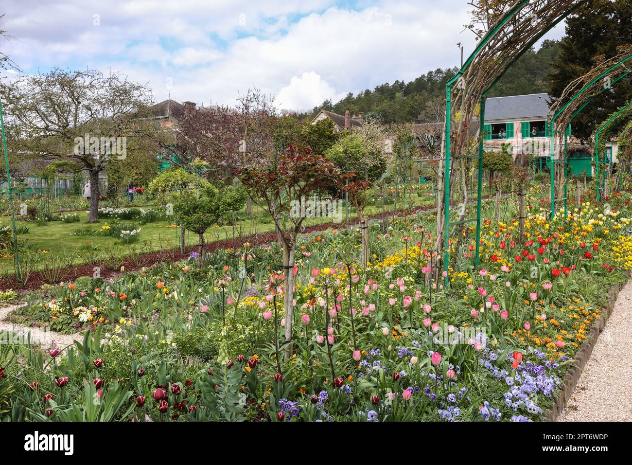 Famous,Impessionism,French,painter,Claude Monet,Monet's, Garden,and ...