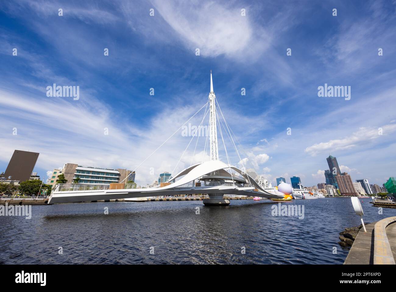 Kaohsiung, Taiwan, 27 August 2022: Kaohsiung harbor and dagang bridge ...