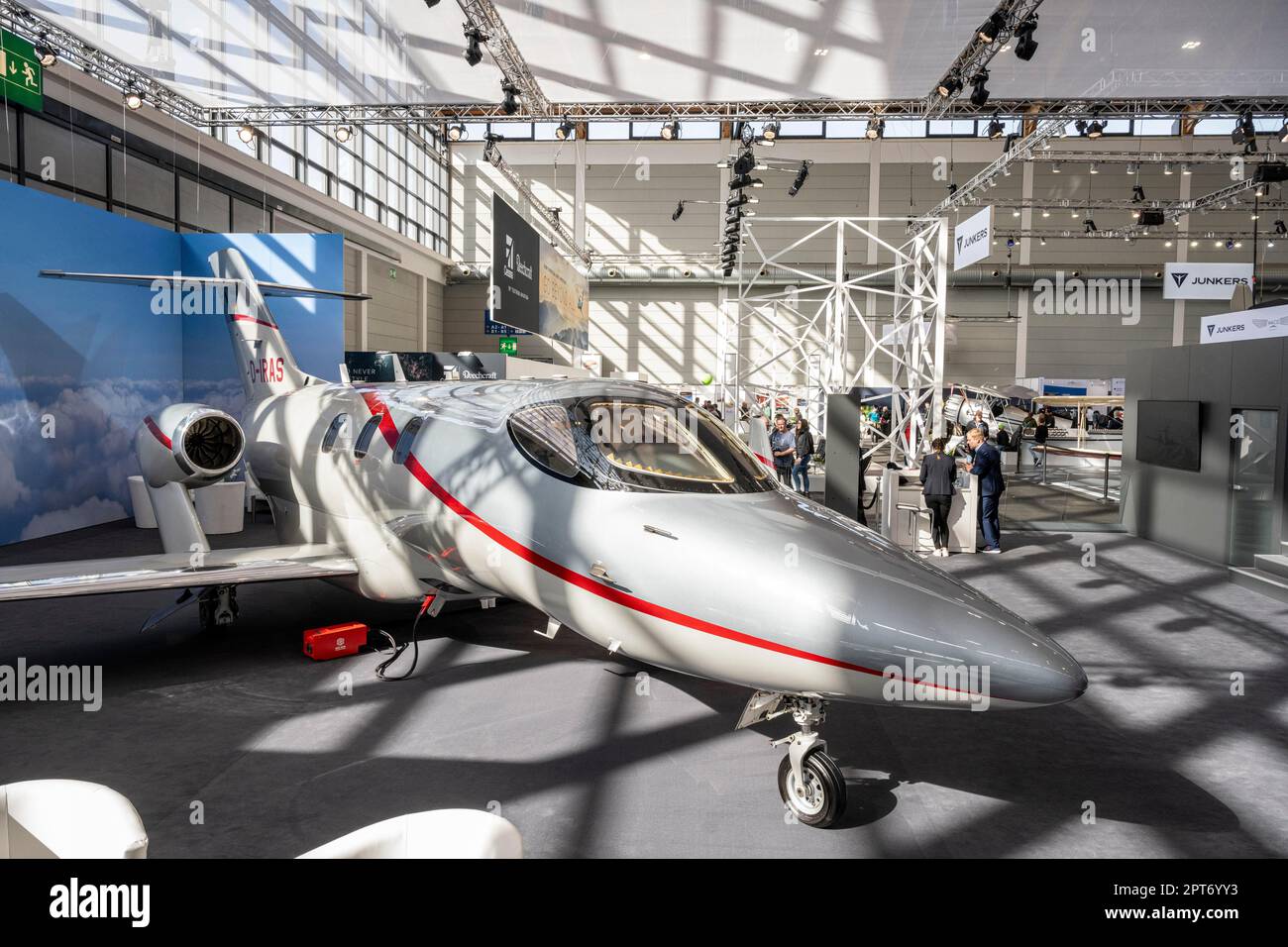 Honda jet engine hi-res stock photography and images - Alamy