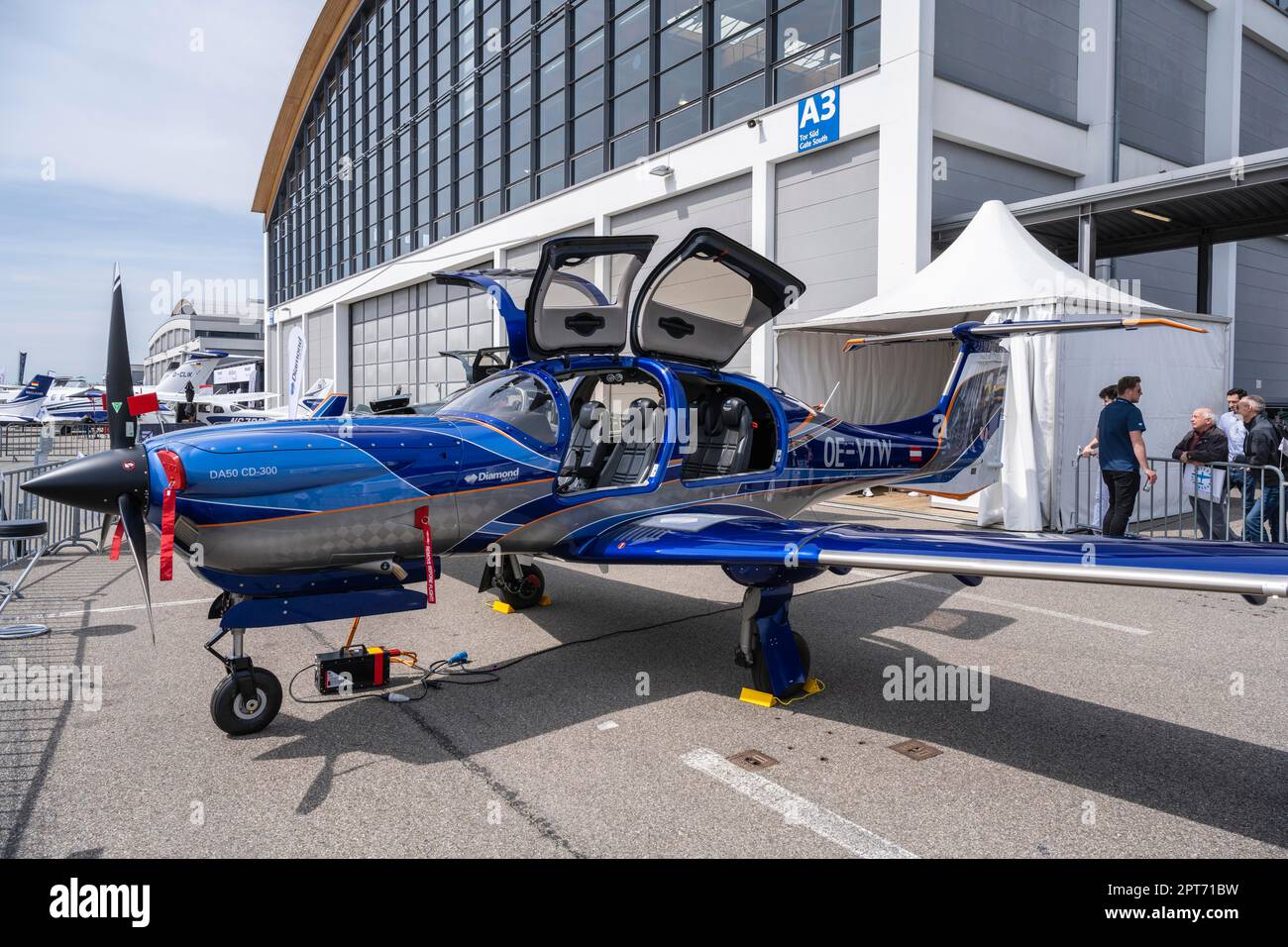 The DA50 RG diesel-powered small aircraft from Austrian manufacturer ...