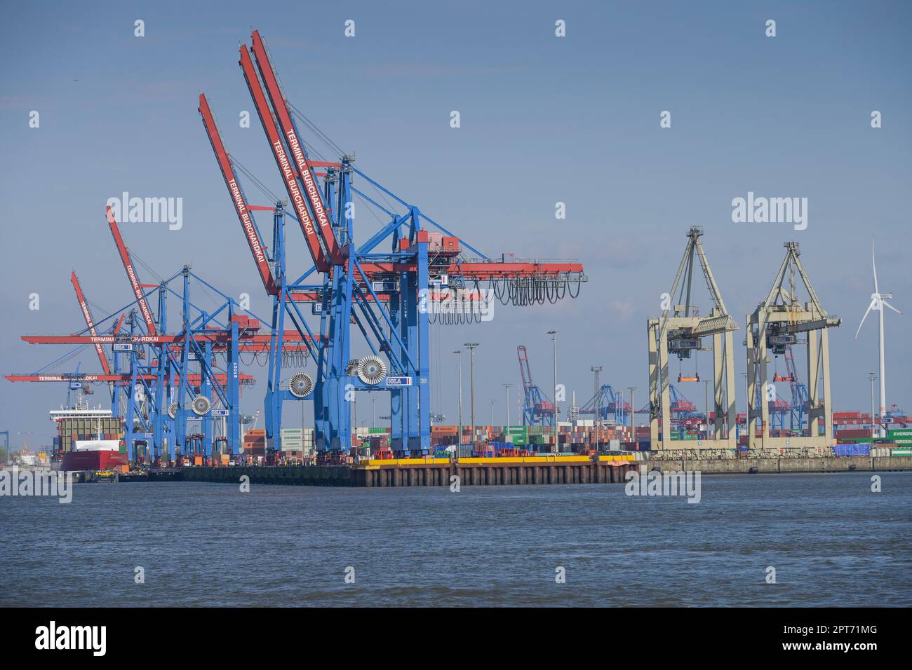 Container terminal, cranes, Burchardkai, Elbe, Hamburg Stock Photo - Alamy