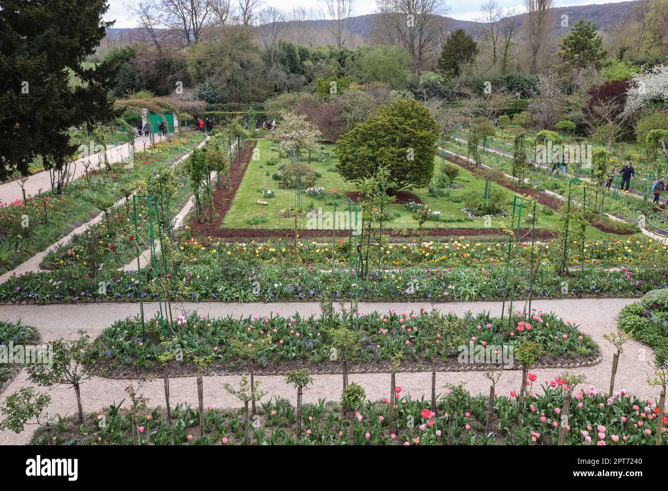 Claude monets house in giverney, france hi-res stock photography and ...