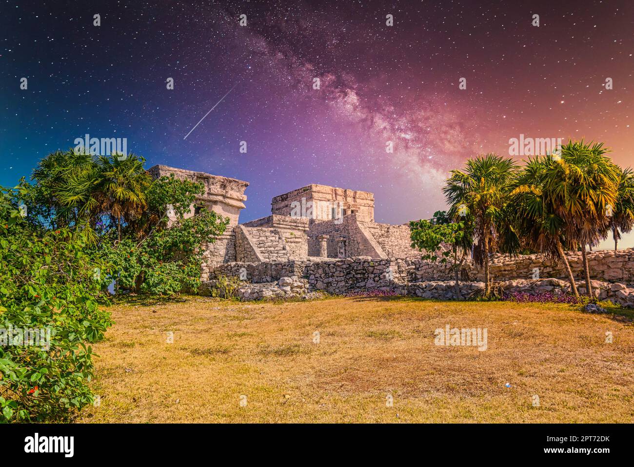 The castle, Mayan Ruins in Tulum, Riviera Maya, Yucatan, Caribbean Sea ...