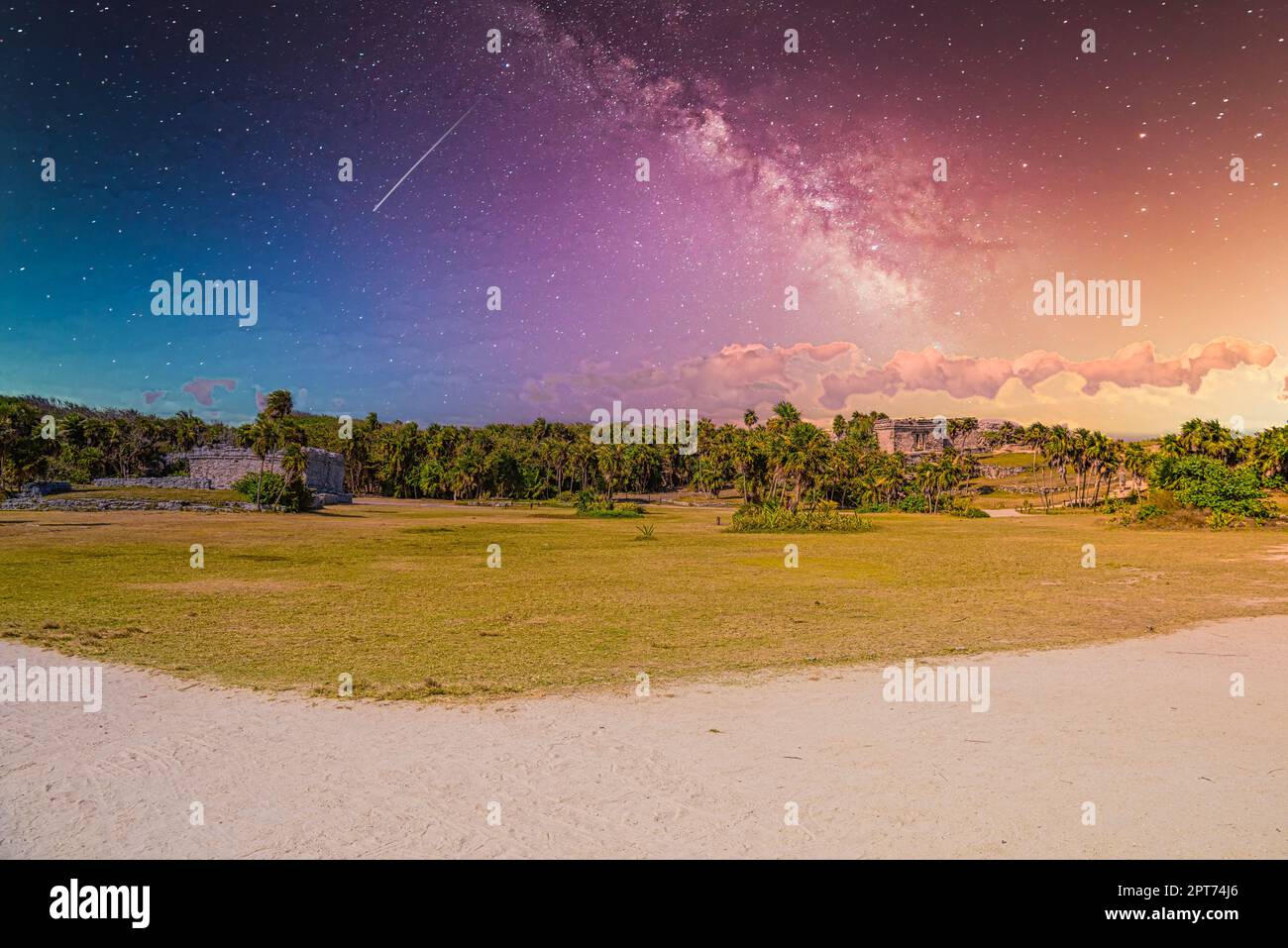 Great platform, Mayan Ruins in Tulum, Riviera Maya, Yucatan, Caribbean ...