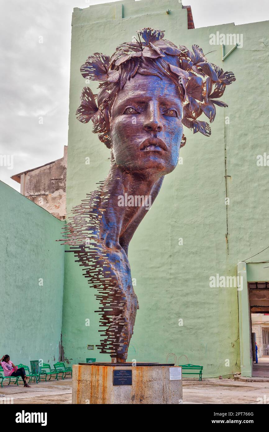 Womans head, sculpture, Malecon, Havana, Cuba Stock Photo - Alamy