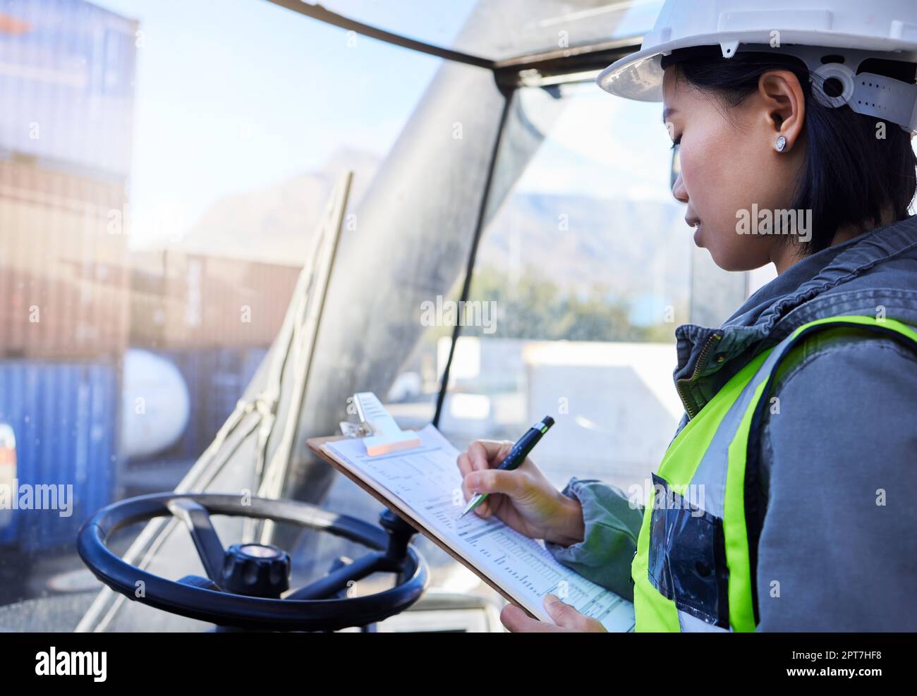 Inventory organization hi-res stock photography and images - Alamy