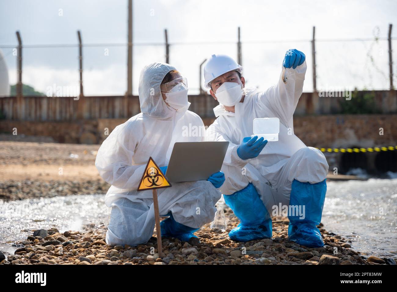 Fish sampling hi-res stock photography and images - Alamy