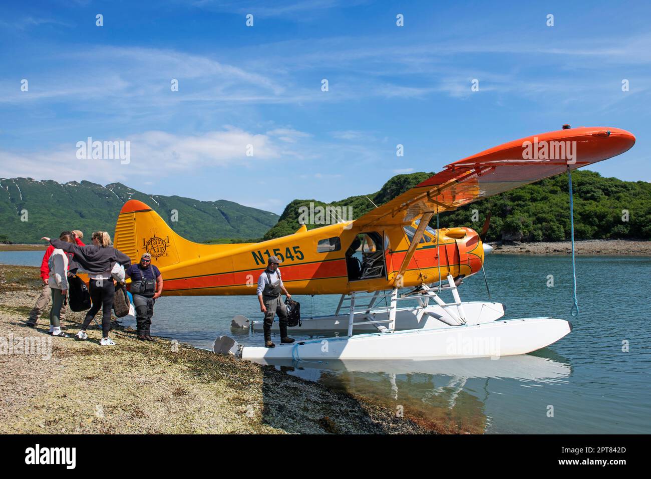 Island Air Service brings tourists by seaplane to Katmai, Alaska, USA ...
