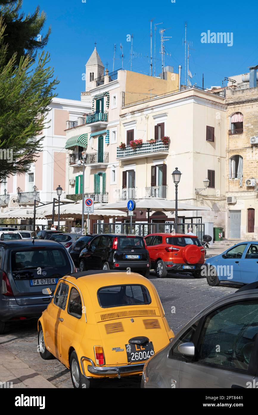 Old Fiat 500, Cinquecento in the historic centre of Bari, Puglia, Italy ...