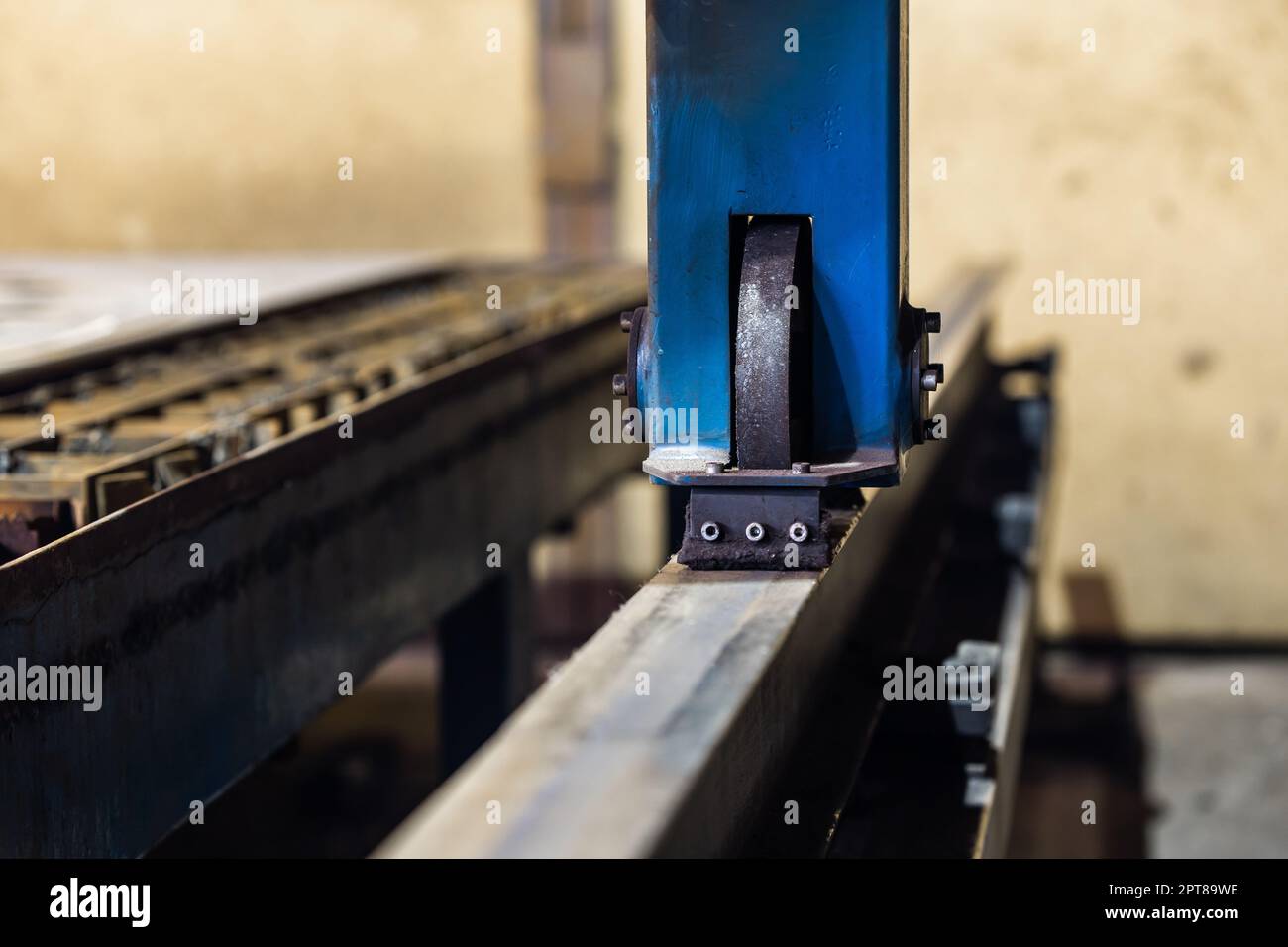 Plasma cutting metal plate cnc hi-res stock photography and images - Alamy