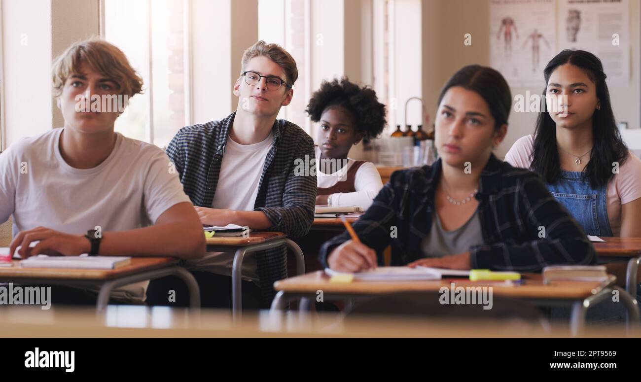 Classroom presentation high school hi-res stock photography and images ...