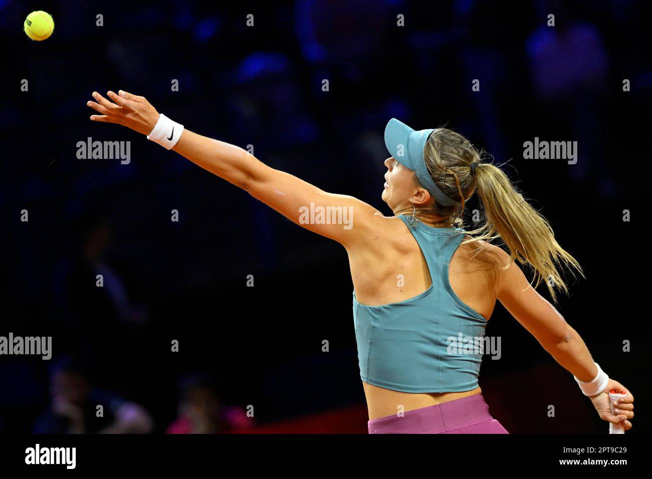 Paula Badosa (ESP) Action, serve, Porsche Tennis Grand Prix, Porsche ...