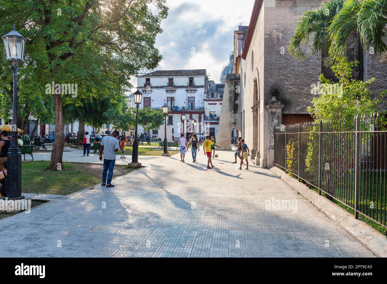 Small town old park hi-res stock photography and images - Alamy