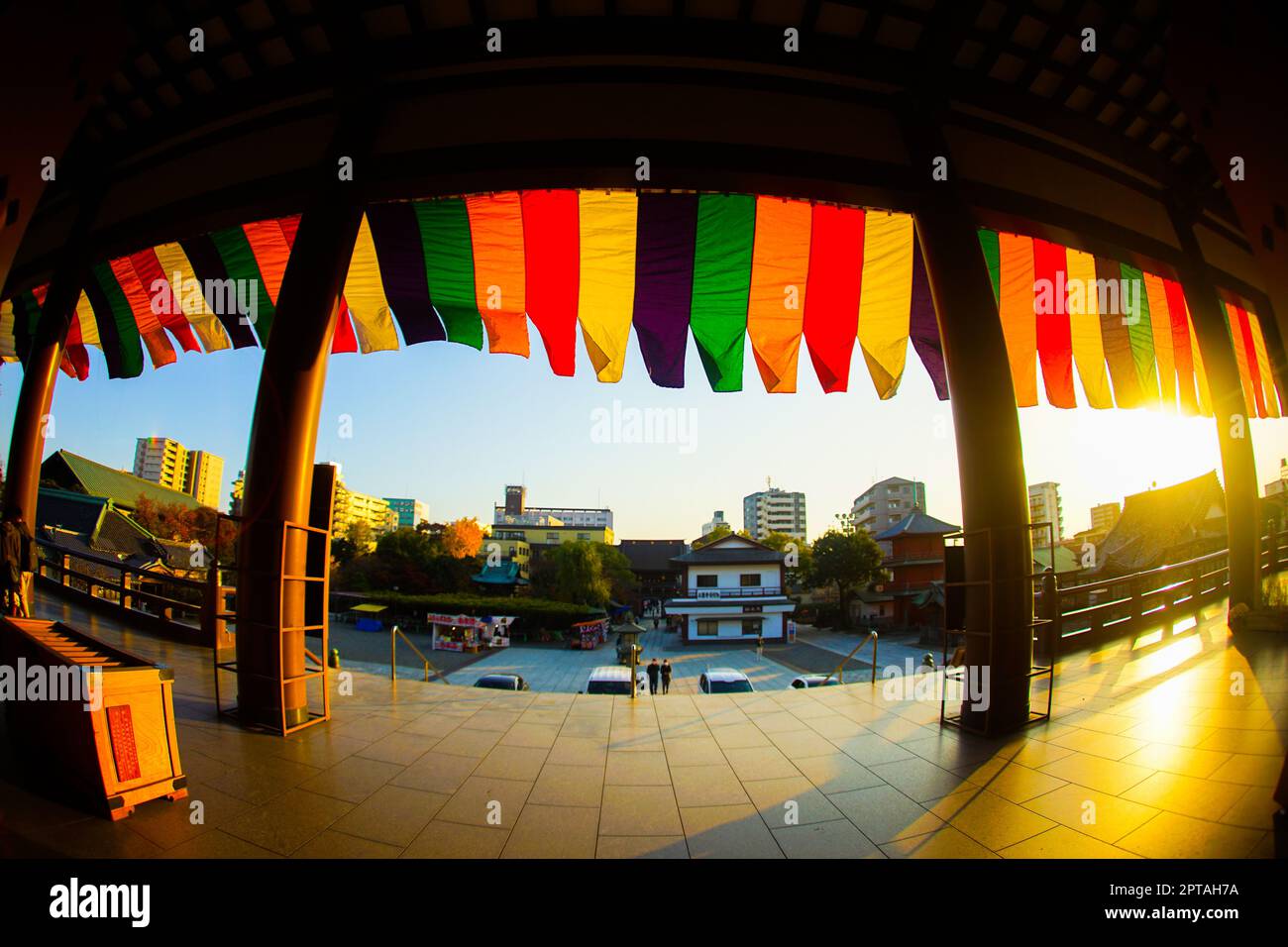 Nishiishi Daishi and the five color curtain. Shooting Location: Adachi ...