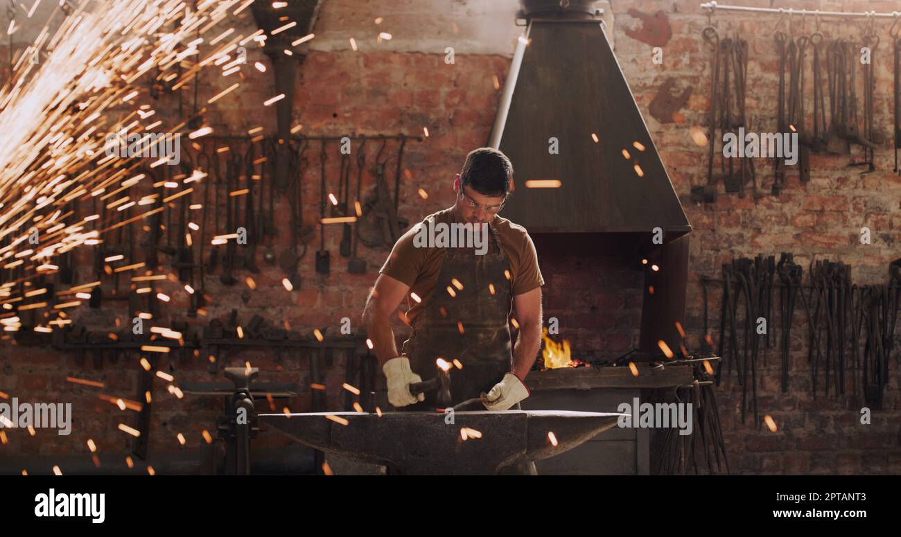 Hammer industries hi-res stock photography and images - Alamy