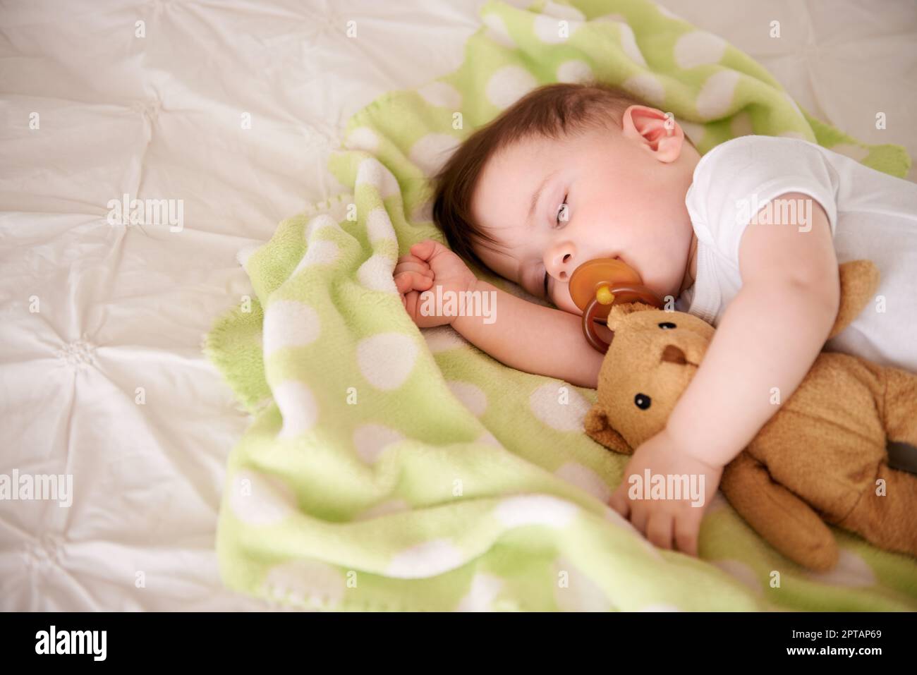 Children taking naps hi-res stock photography and images - Alamy