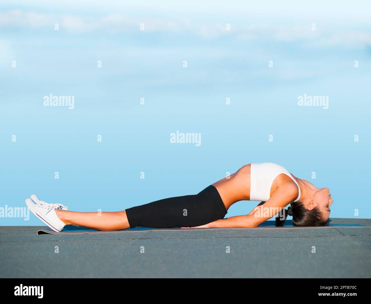 Arching body hi-res stock photography and images - Alamy