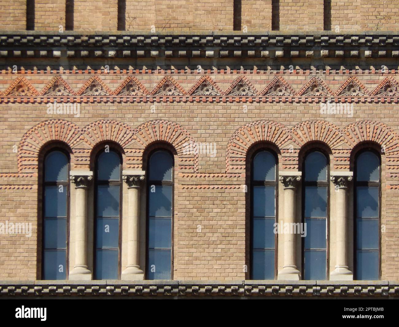 Classical architecture of the city, stone details and decoration Stock ...