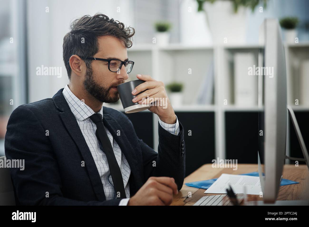 Undivided attention hi-res stock photography and images - Alamy
