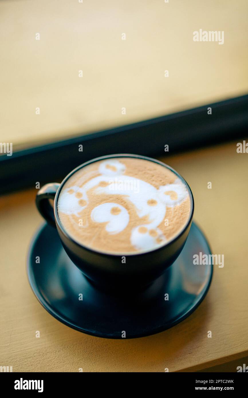 Bear latte art hi-res stock photography and images - Alamy
