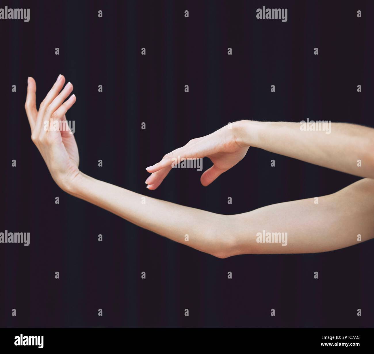 Arm movement hi-res stock photography and images - Alamy