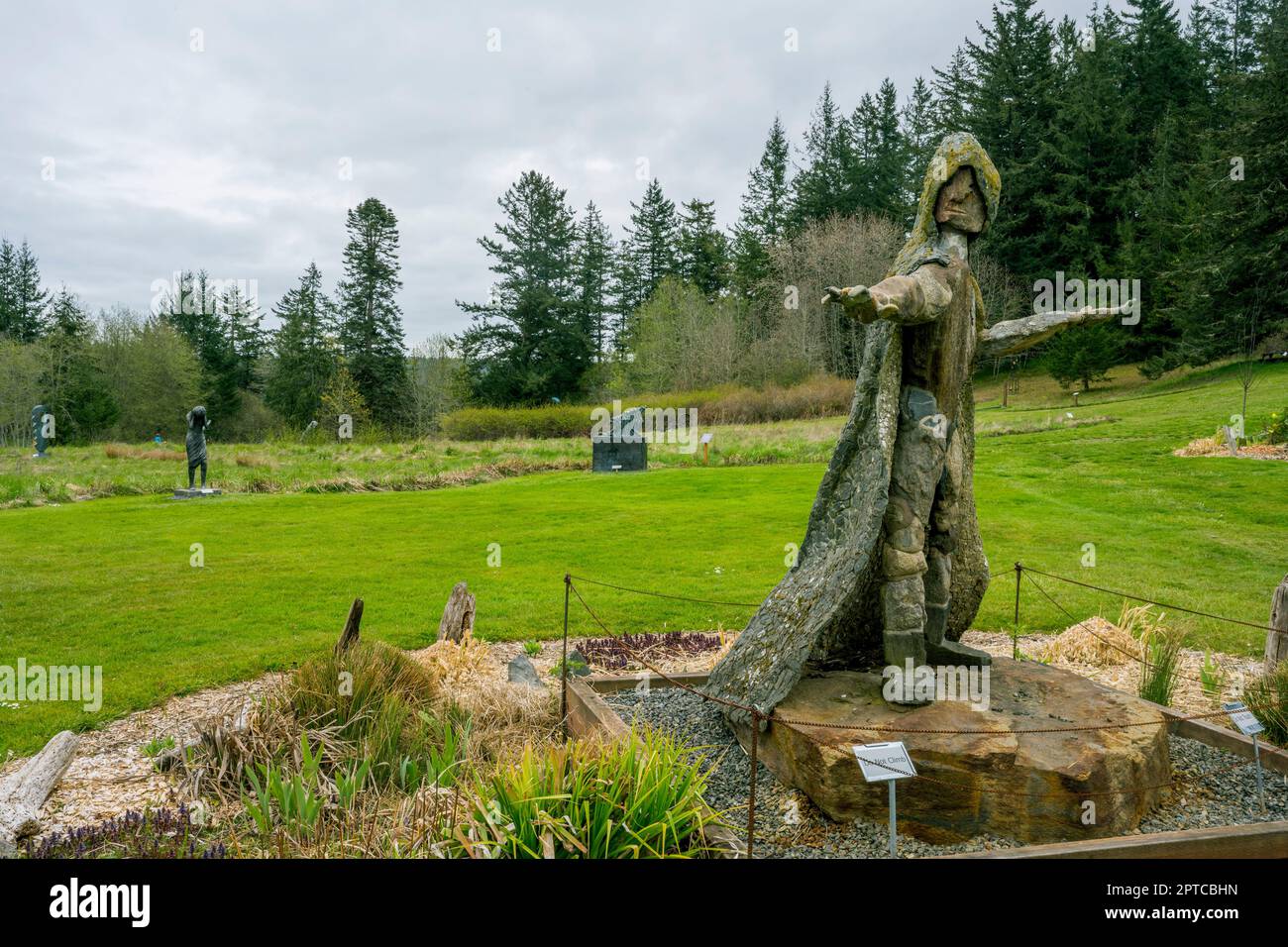 Tetraktys by Joseph Jaskolka at the San Juan Islands Sculpture Park ...