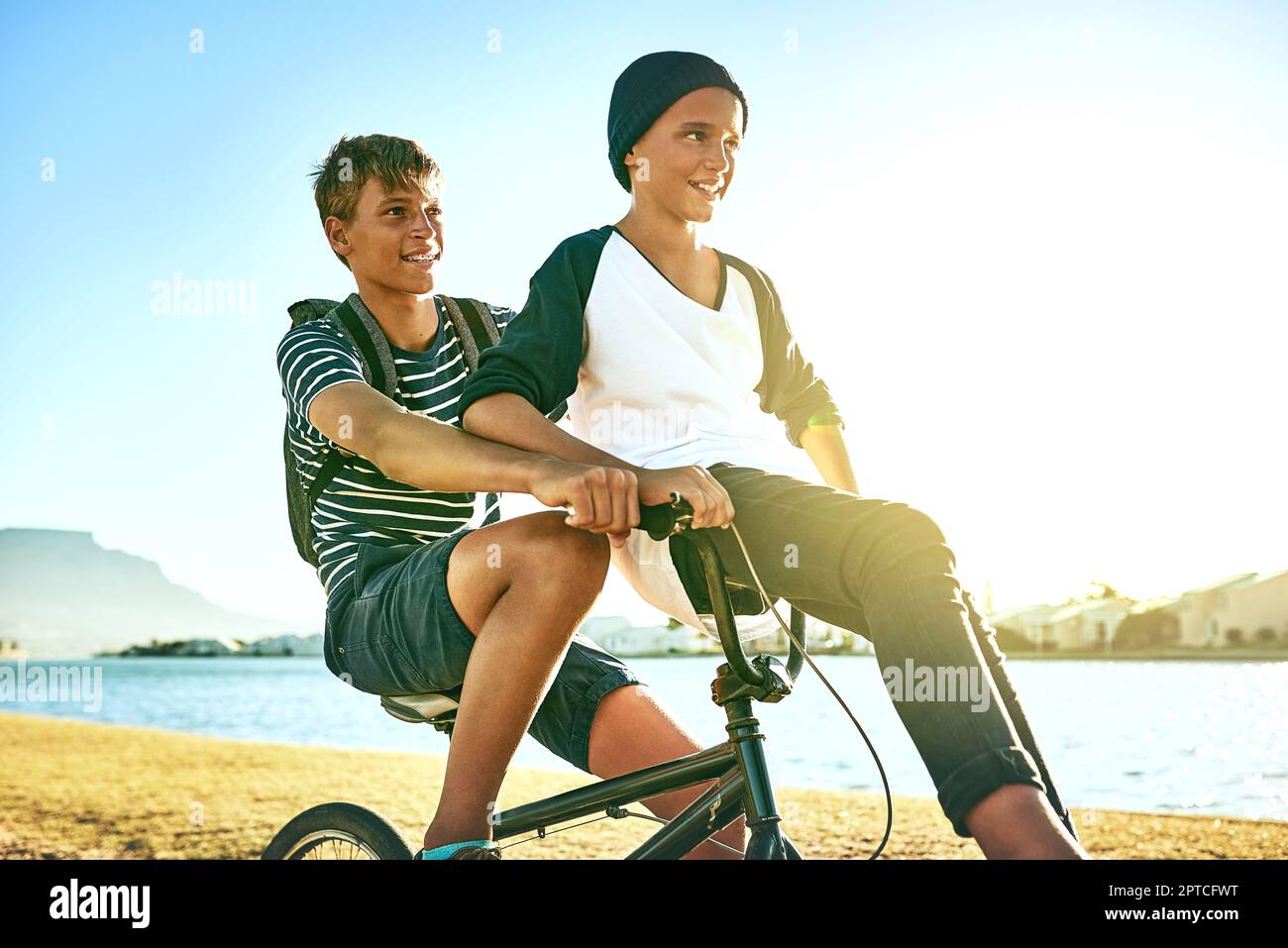 Giving a lift hi-res stock photography and images - Alamy