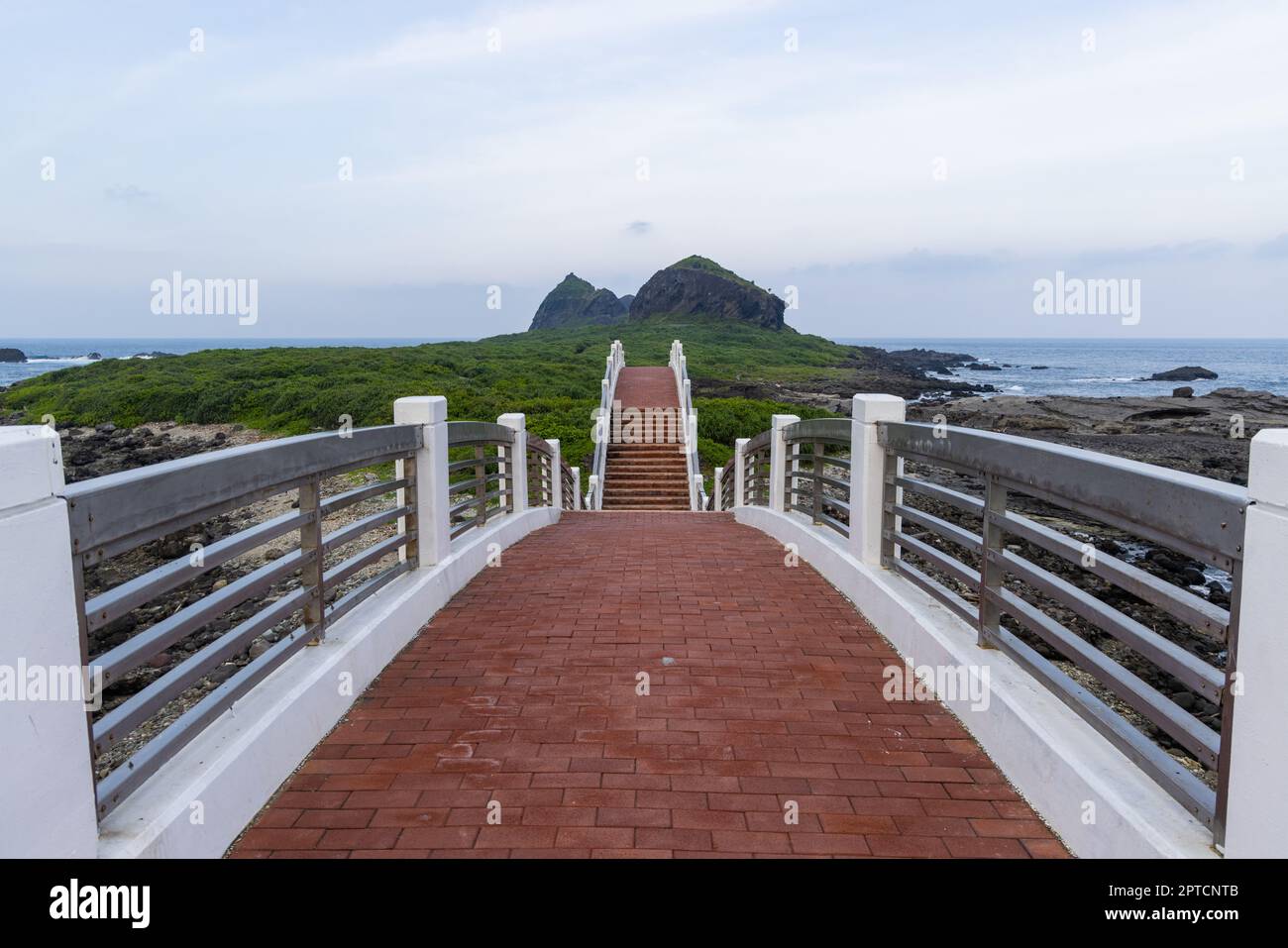 Sanxiantai Dragon Bridge in Taitung Stock Photo - Alamy