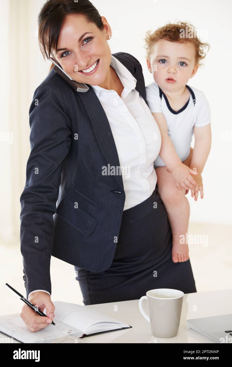 Signing mom hi-res stock photography and images - Alamy