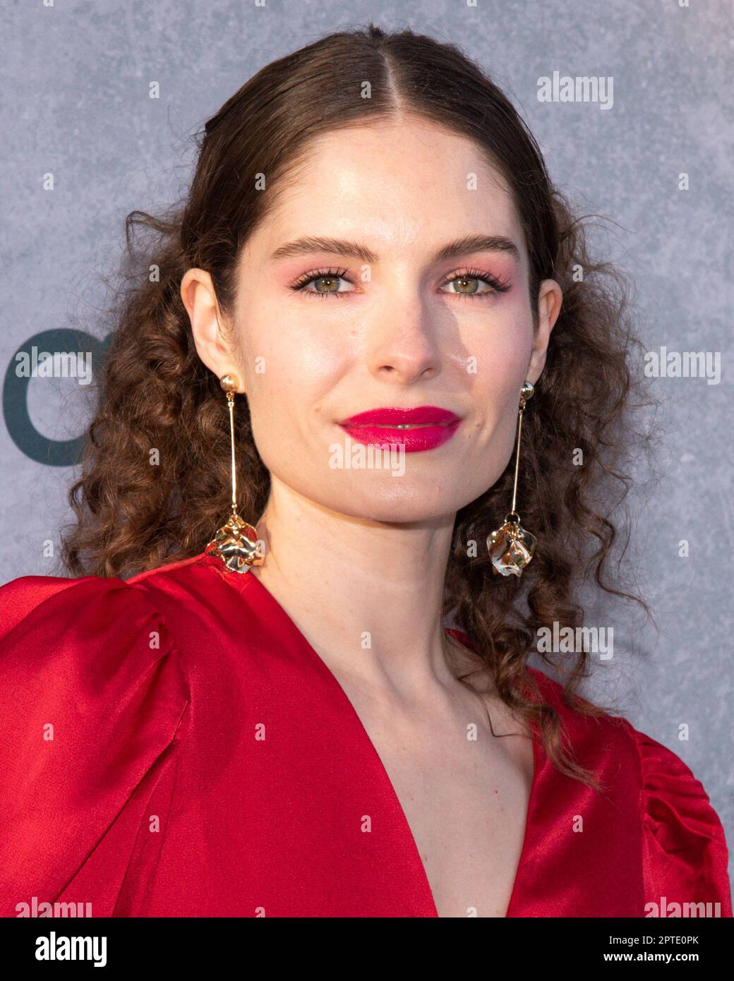 Olivia grace applegate hi-res stock photography and images - Alamy