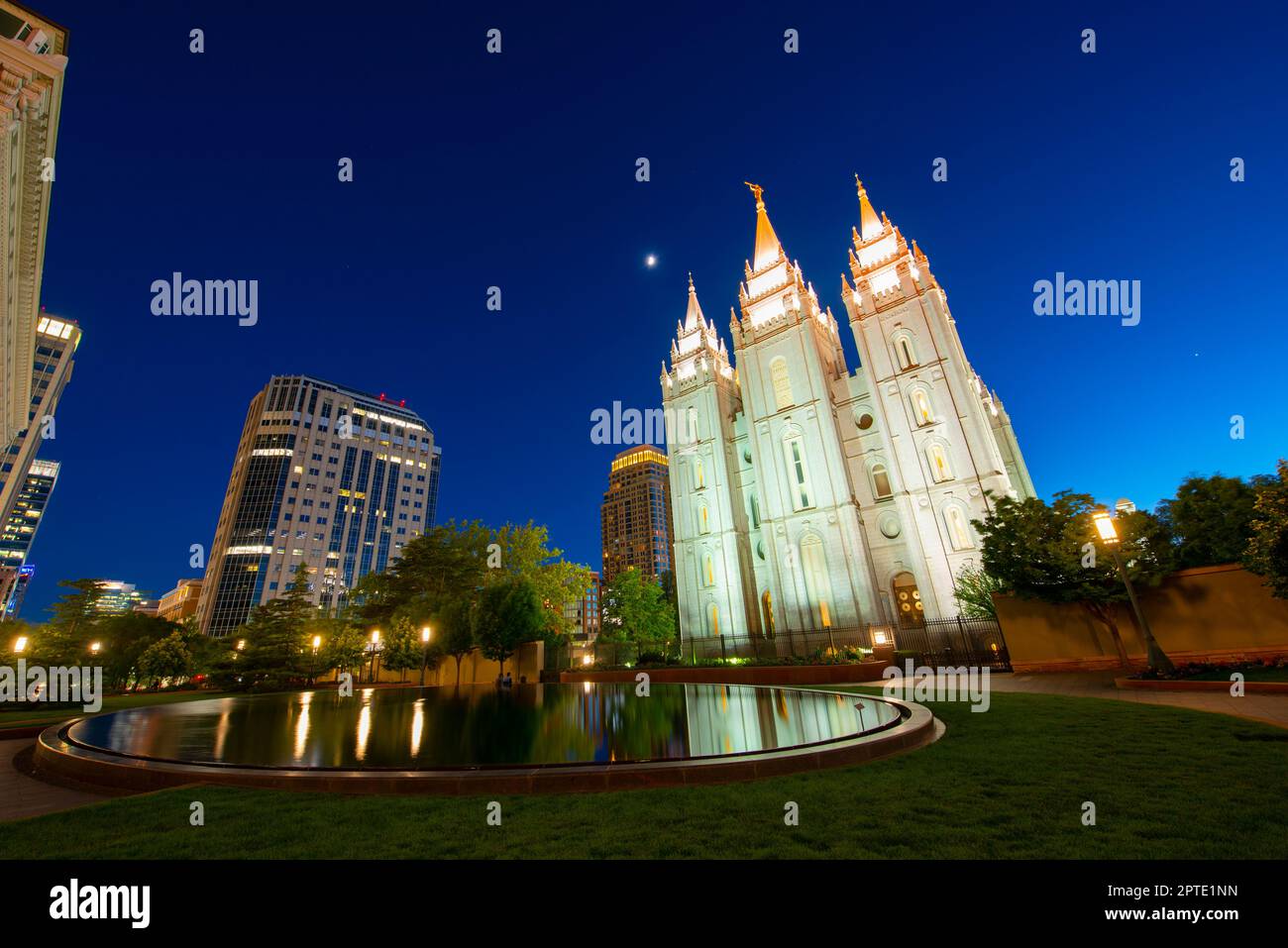 Salt Lake Utah Temple, the church of Jesus Christ of Latter Day Saints at night at Temple Square ...